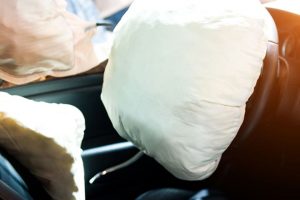 ¿Cómo funcionan los airbags? | Mitsubishi Motors